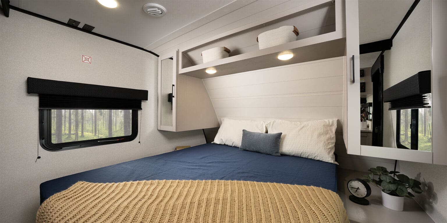 2026 JAY FEATHER SL 26BHSL BY JAYCO / Earlton RV IN Earlton, Ont